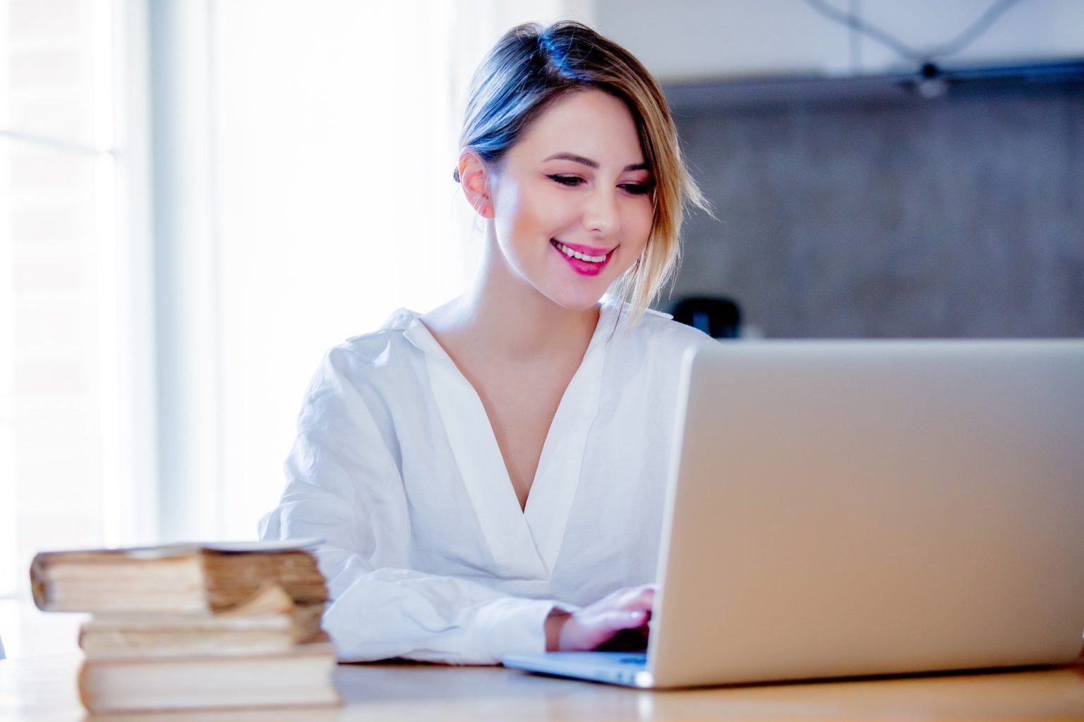 25 Online Jobs that Require No Degree (Hiring Now!)