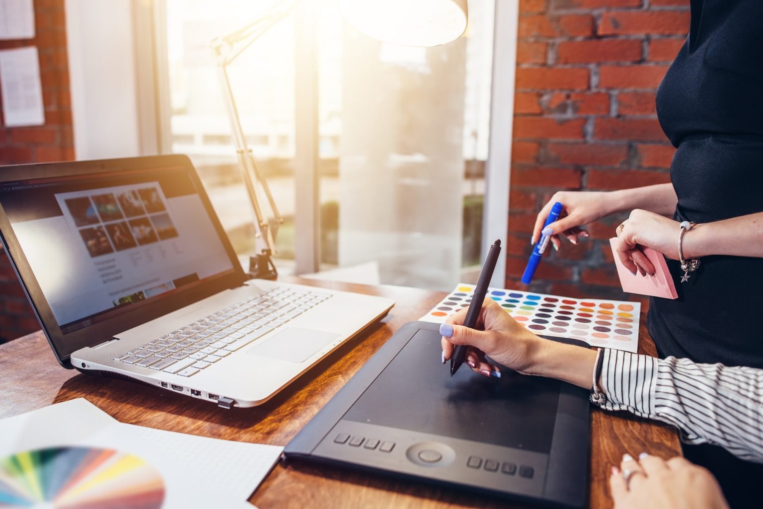 31 Get Paid to Draw Online Sites: Make a Living Drawing Online