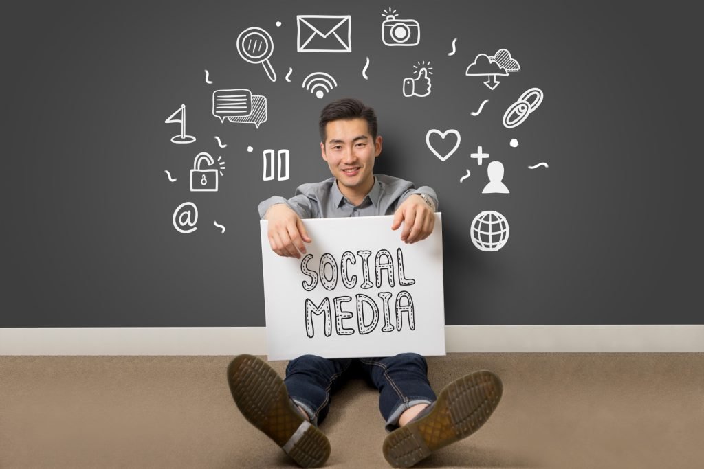 How to Make Money at Night Online: 13 Ideas for Night Owls