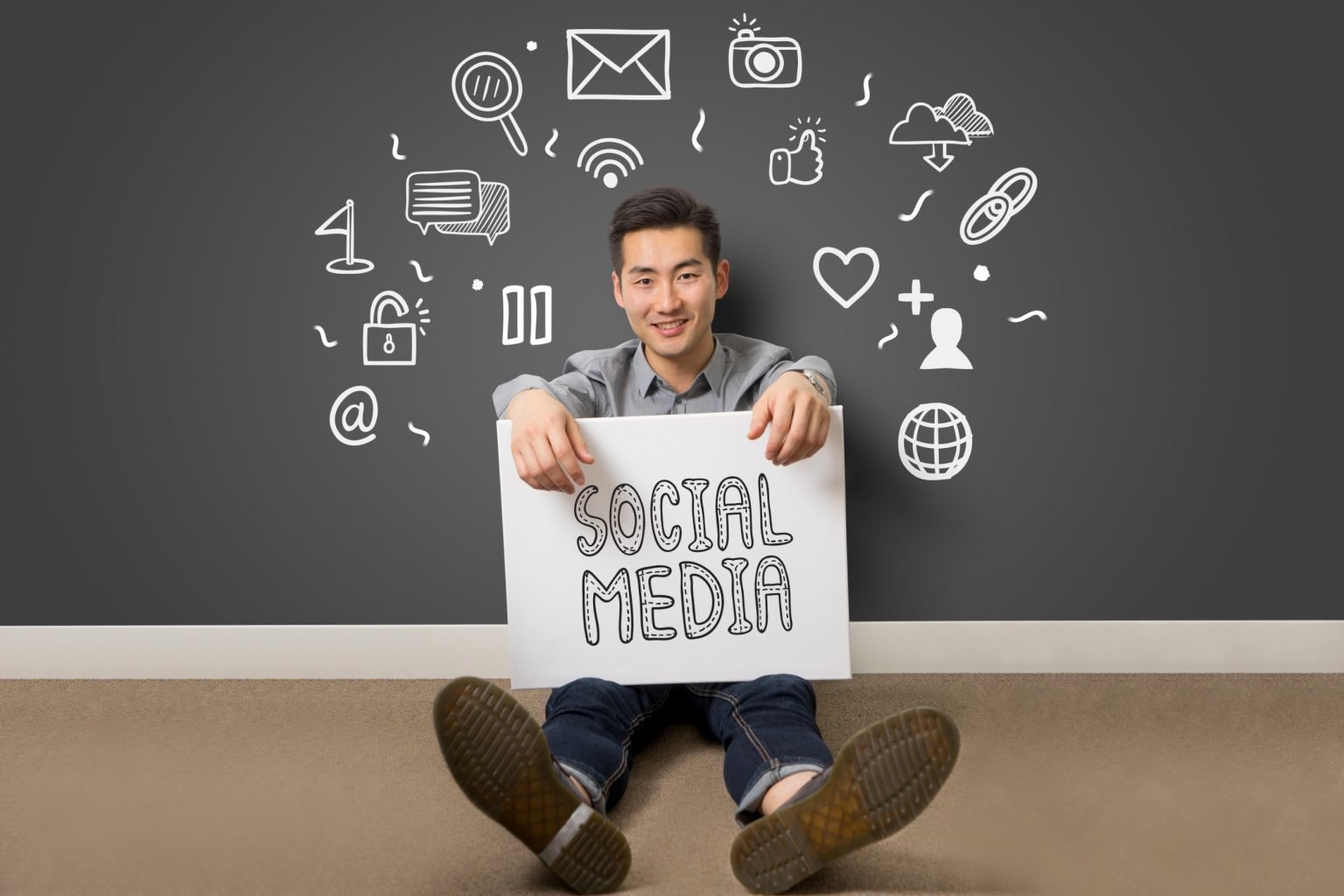 How to Make Money at Night Online: 13 Ideas for Night Owls