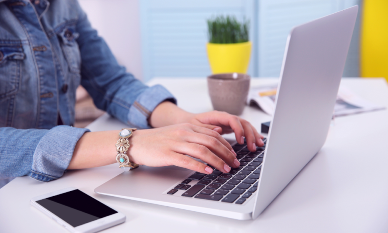 30 Online Jobs that Pay $30 an Hour or More (Hiring Now)