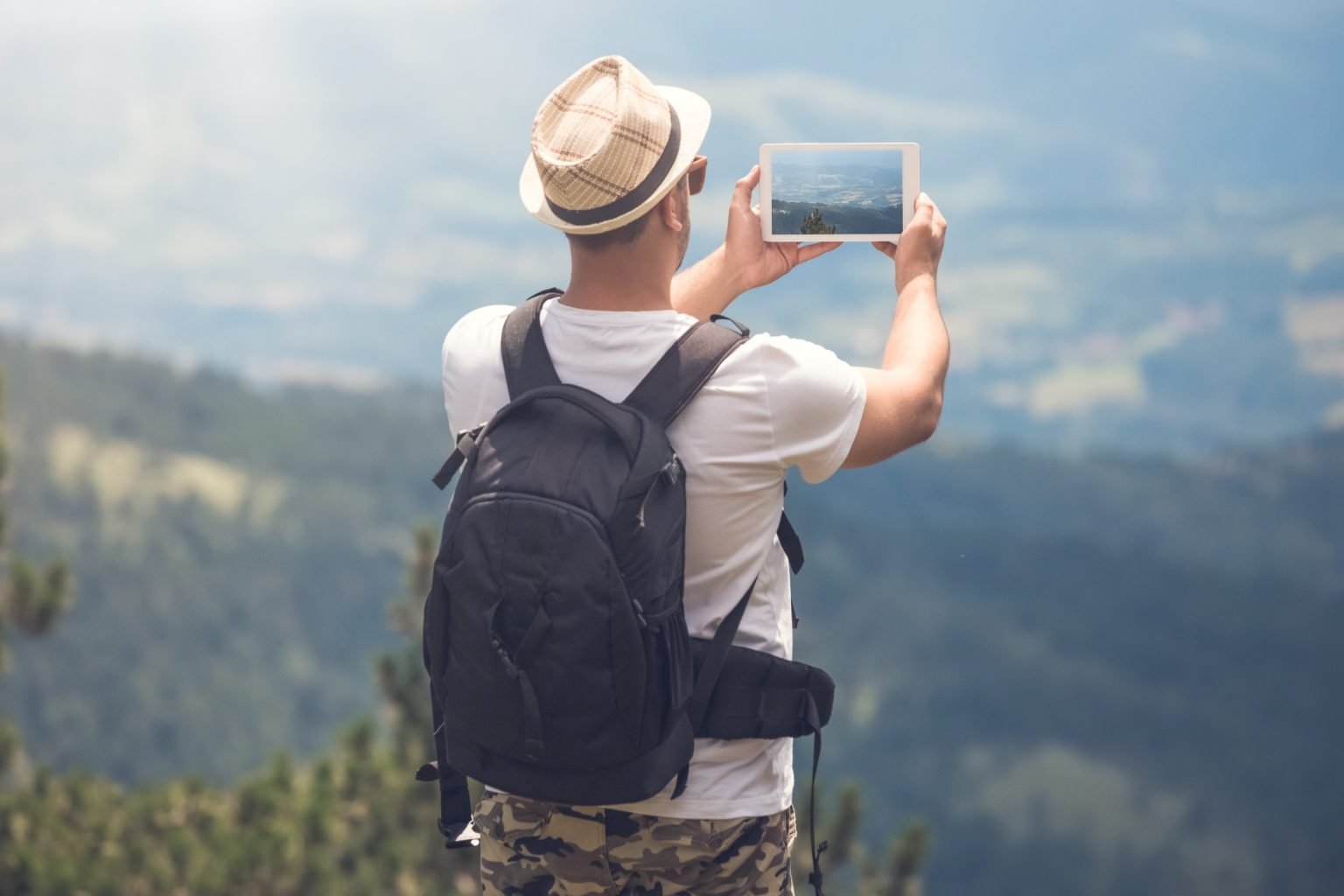17 Ways to Get Paid to Take Pictures With Your Phone